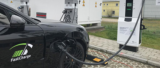BMW Porsche fast charger delivers 100km range in 3 mins - Automotive ...